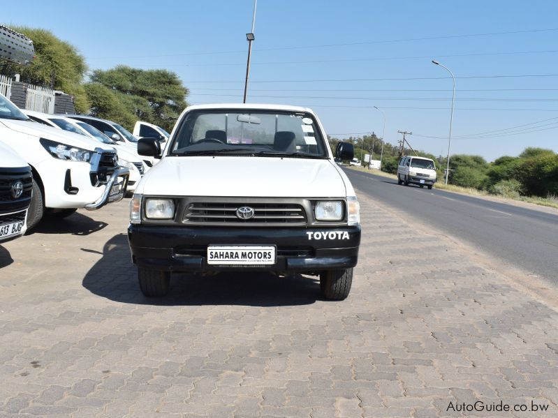 Used Toyota Hilux 1RZ | 1998 Hilux 1RZ for sale | Tlokweng Toyota Hilux ...