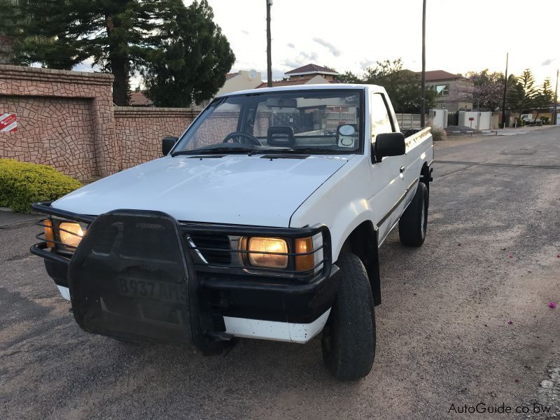Used Nissan Hardbody 2.4 | 2002 Hardbody 2.4 for sale | Gaborone Nissan ...