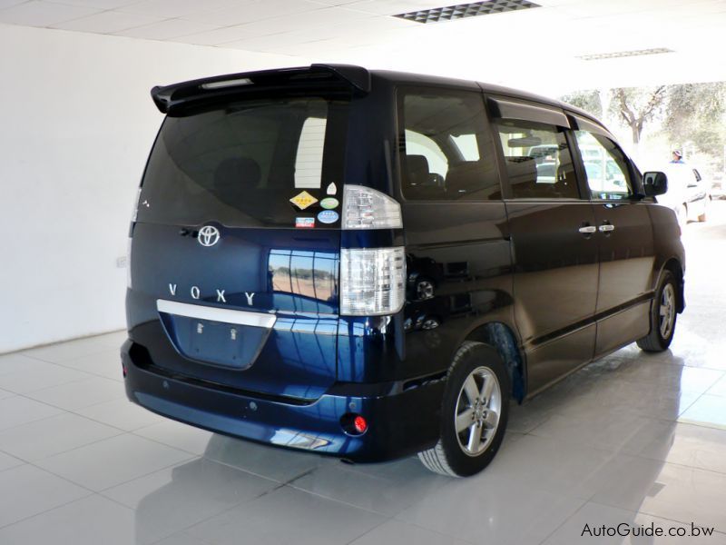 Used Toyota Voxy | 2006 Voxy for sale | Mogoditshane Toyota Voxy sales ...