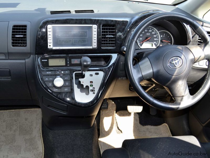Used Toyota Wish 7 Seater | 2006 Wish 7 Seater for sale | Gaborone ...