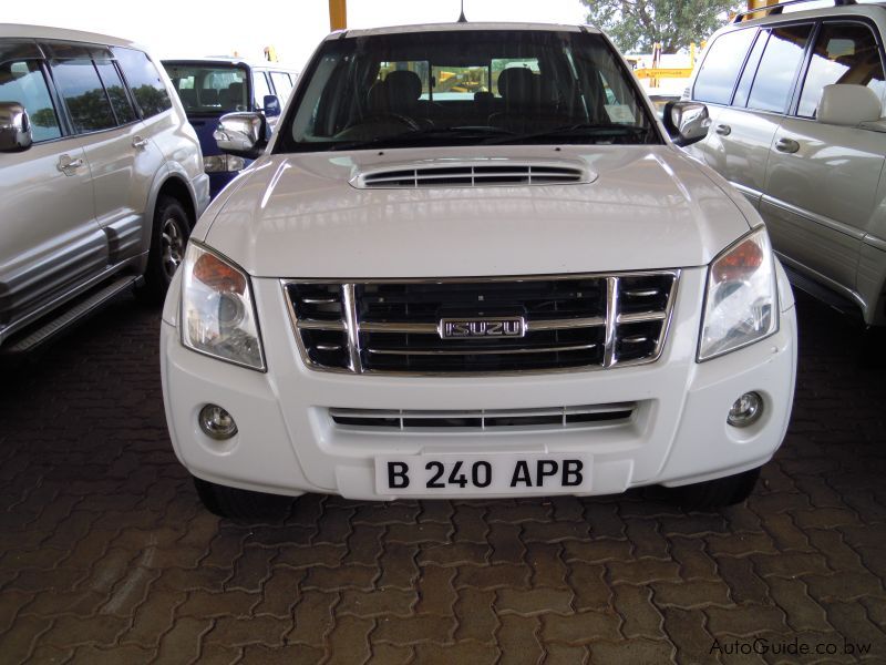 Used Isuzu KB300 D-Tec 4x4 | 2009 KB300 D-Tec 4x4 for sale | Gaborone ...