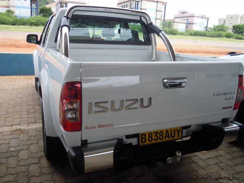 Used Isuzu KB300 DTech 4x4 | 2012 KB300 DTech 4x4 for sale | Gaborone ...