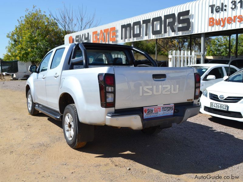 Used Isuzu KB240 LE | 2013 KB240 LE for sale | Mogoditshane Isuzu KB240 ...