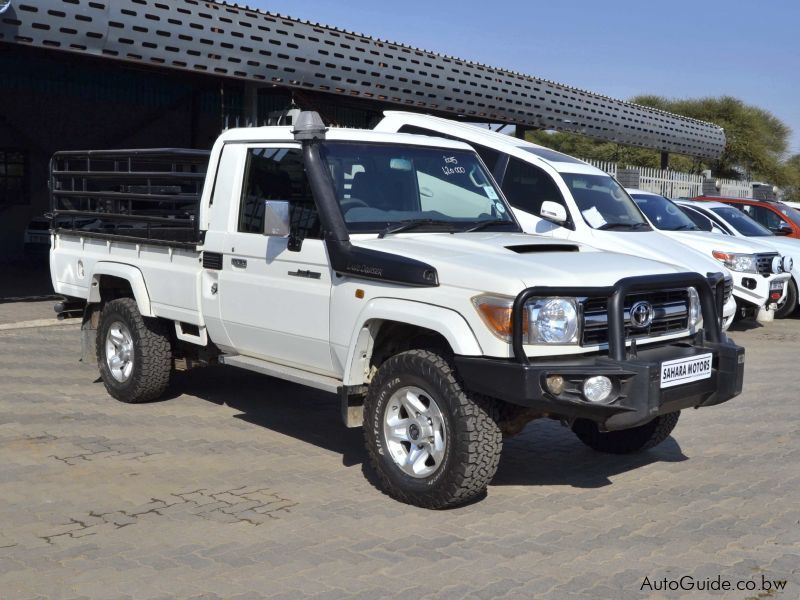 Used Toyota Land Cruiser LX V8 | 2015 Land Cruiser LX V8 for sale ...