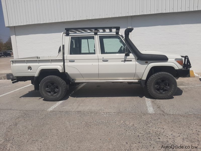 Used Toyota Land Cruiser FJ79 LX V8 | 2018 Land Cruiser FJ79 LX V8 for ...