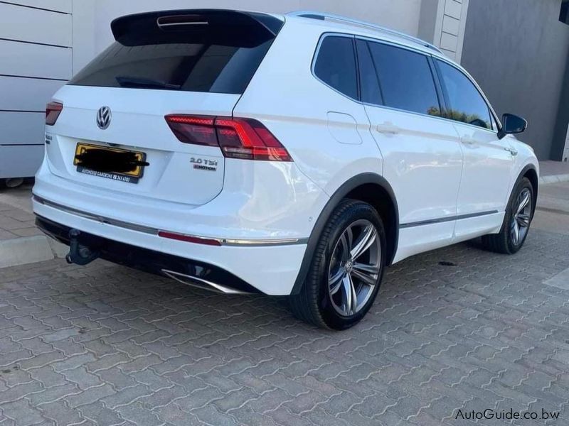 Used Volkswagen Tiguan Allspace R-Line 2.0 TSI DSG Comfortline 4Motion ...