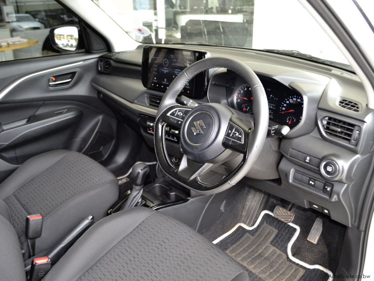 Used Suzuki Swift GLX | 2024 Swift GLX for sale | Gaborone Suzuki Swift ...