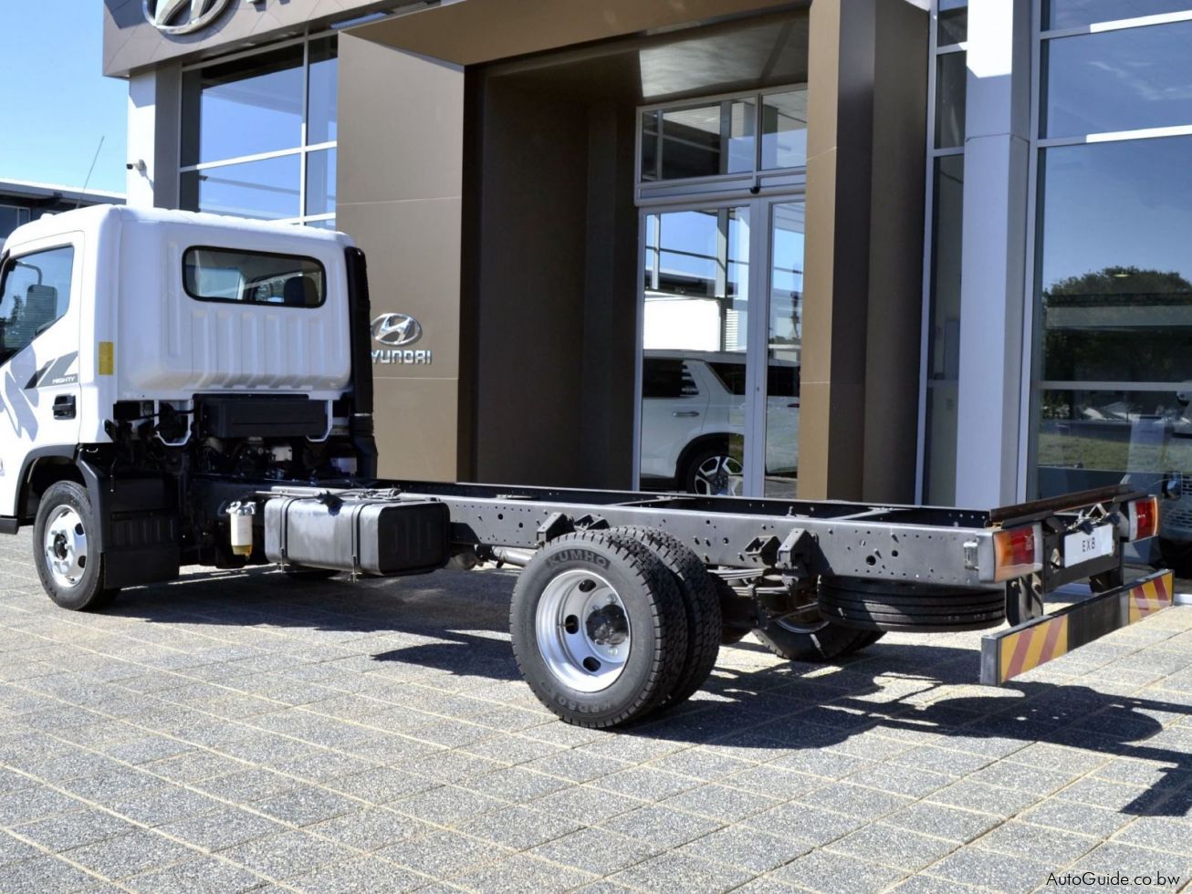 Used Hyundai Mighty Ex8 LWB Chassy Cab | 2025 Mighty Ex8 LWB Chassy Cab ...