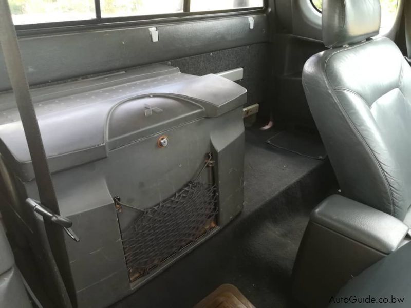 Used Mitsubishi Colt, Club cab. V6. | 2002 Colt, Club cab. V6. for sale ...