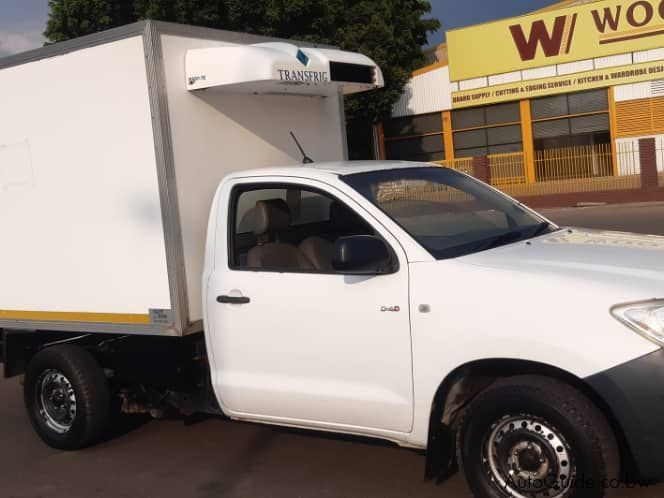 Used Toyota Hilux 2.5D 4d with Refrigerated unit | 2011 Hilux 2.5D 4d ...