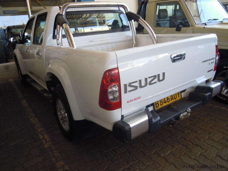 Used Isuzu KB300 DTech 4x4 | 2012 KB300 DTech 4x4 for sale | Gaborone ...
