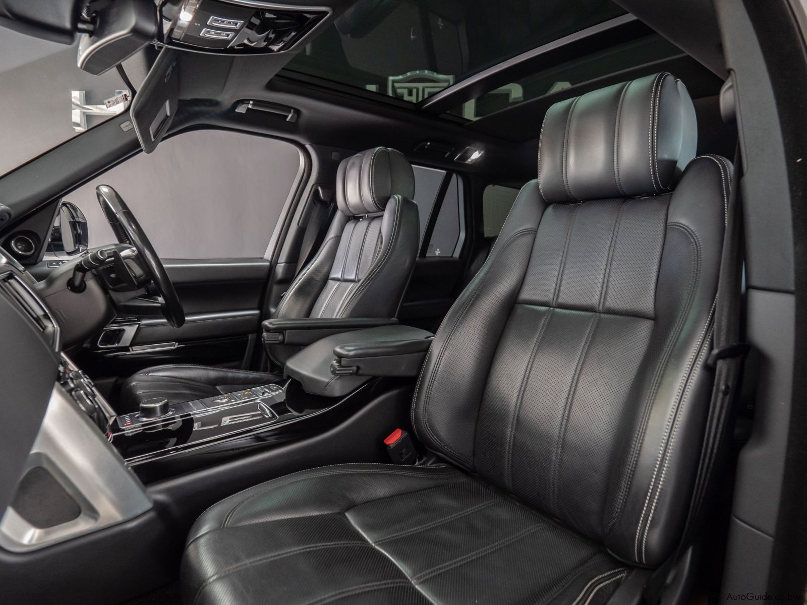 Used Range Rover Vogue SE SD V8 | 2016 Vogue SE SD V8 for sale | Gaborone Range Rover Vogue SE ...