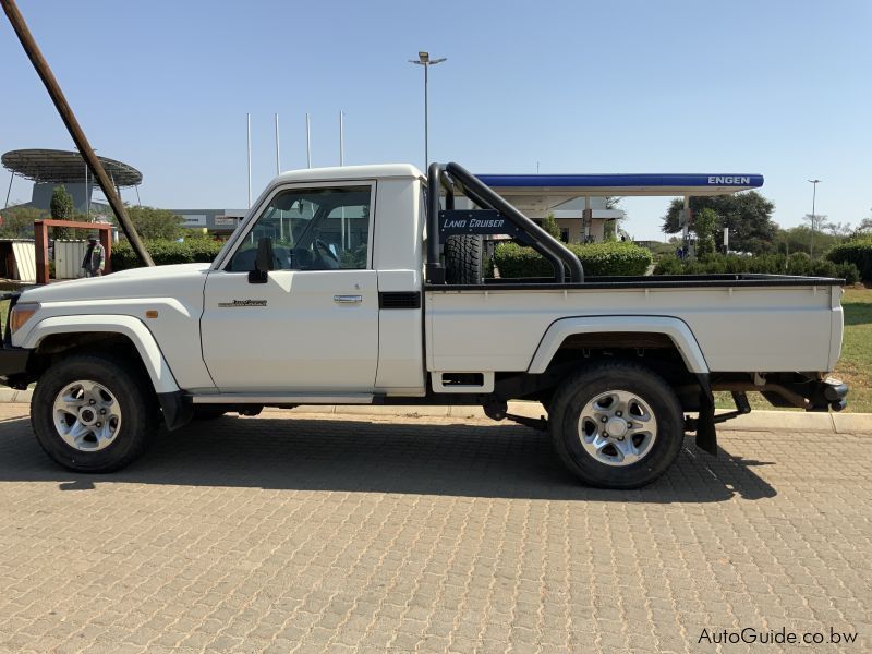 Used Toyota Land Cruiser 4.2 D | 2016 Land Cruiser 4.2 D for sale ...