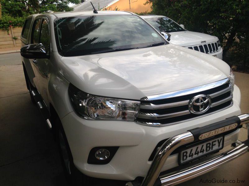 Used Toyota Hilux raider GD6 2.8 auto 2x4 | 2017 Hilux raider GD6 2.8 ...