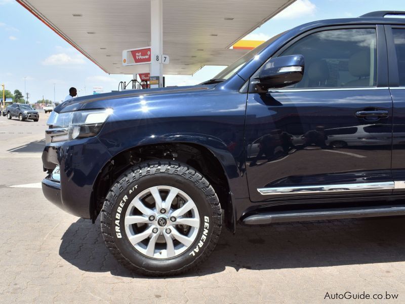 Used Toyota Land Cruiser 200 Series VX.R V8 | 2019 Land Cruiser 200 ...