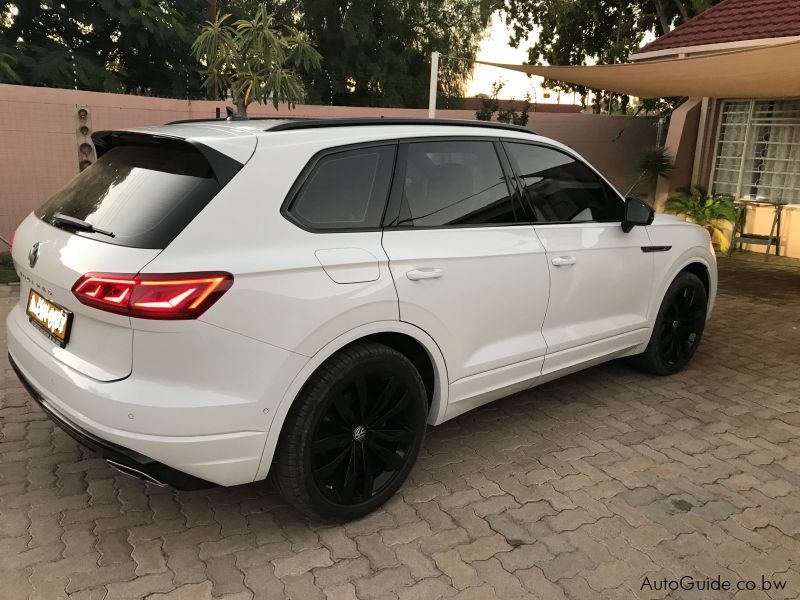 Used Volkswagen Touareg R-Line | 2020 Touareg R-Line for sale ...