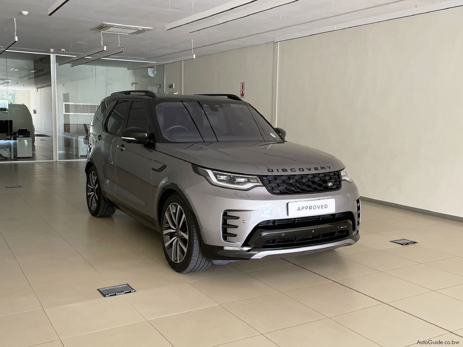 Used Land Rover Discovery HSE R-Dynamic 3.0 P | 2023 Discovery HSE R ...