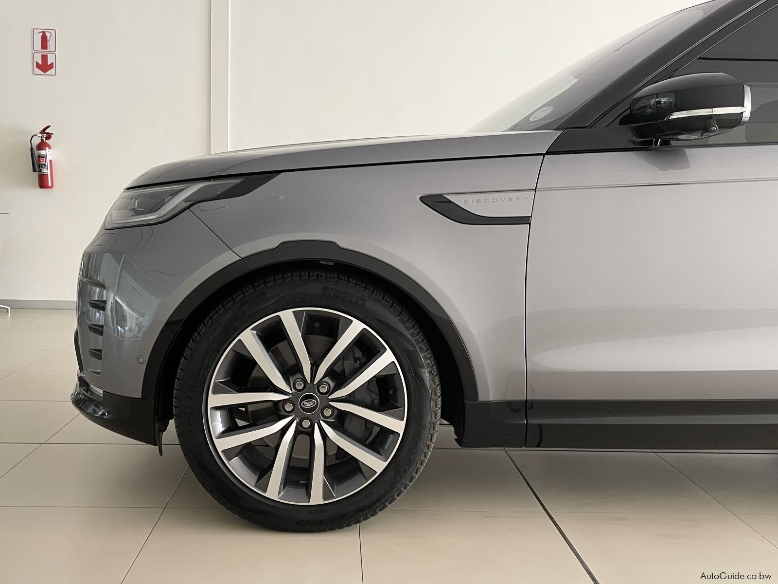 Used Land Rover Discovery HSE R-Dynamic 3.0 P | 2023 Discovery HSE R ...